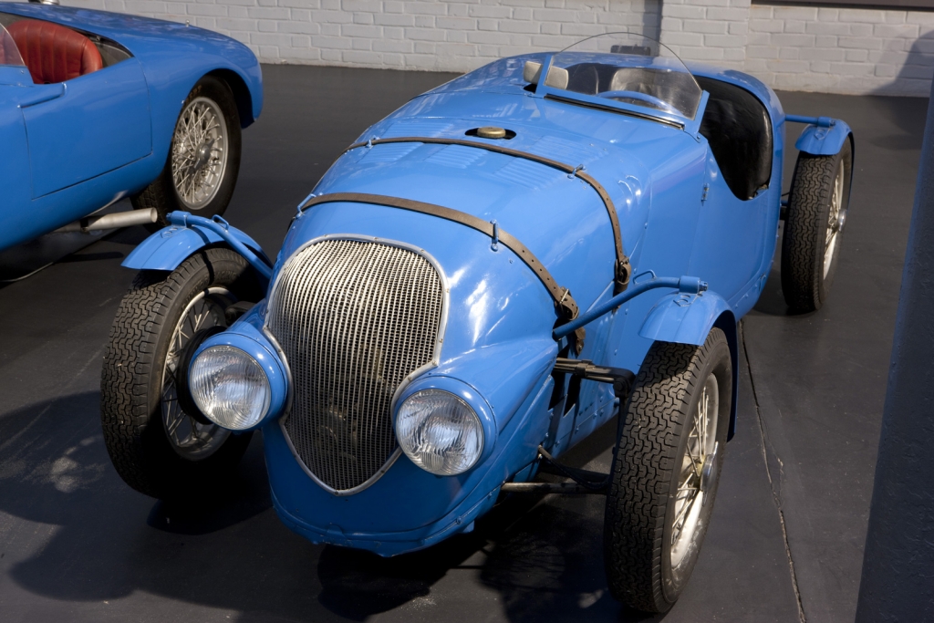 Simca Cinq – The Transport Journal