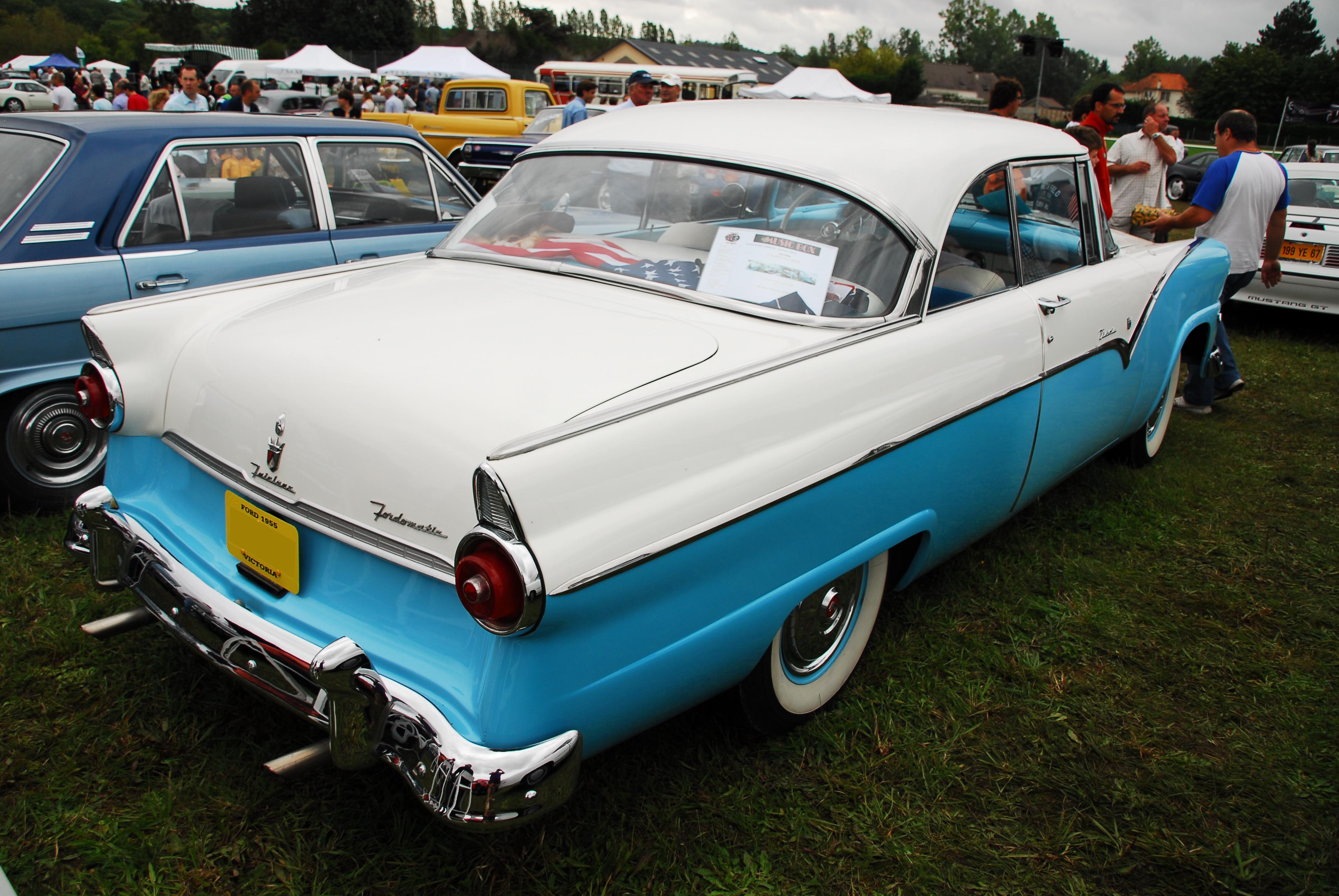 Ford Fairlane 1955 – The Transport Journal