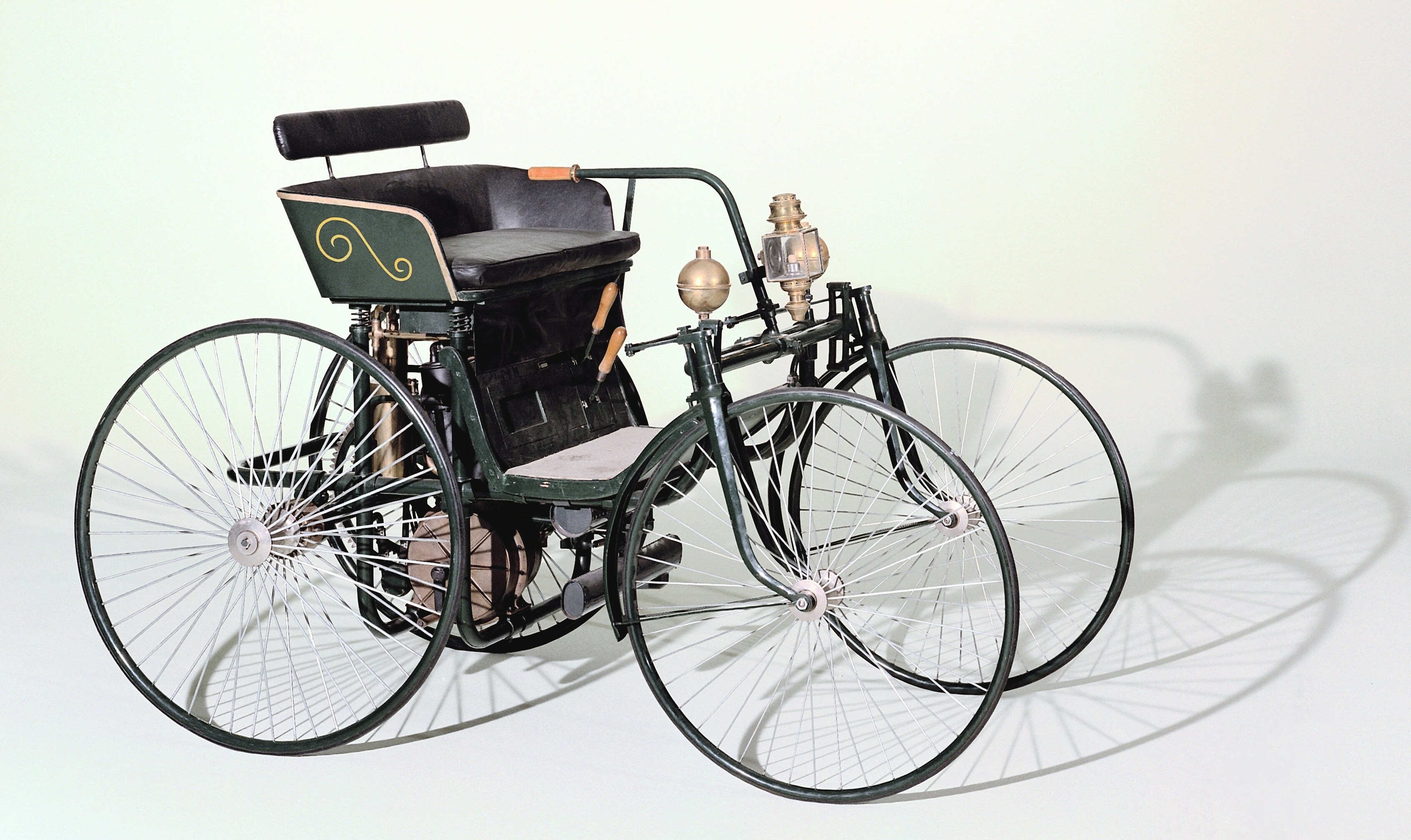 From a Tiller to Command Center – Story of the Steering Wheel – The ...